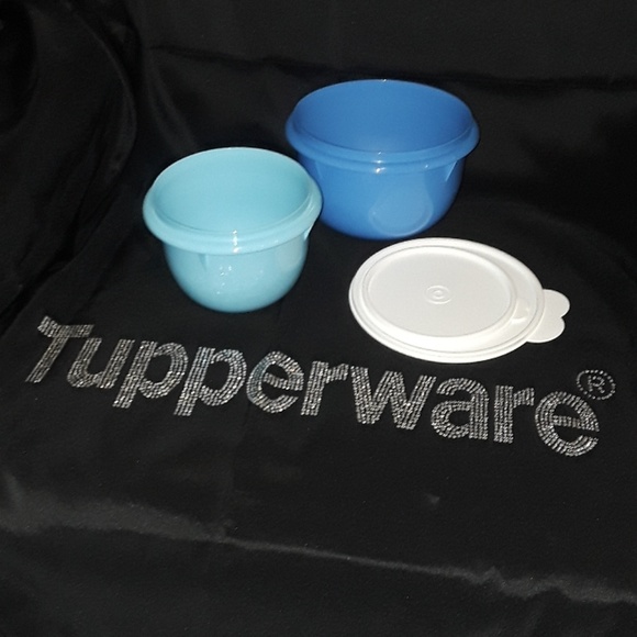 Tupperware | Kitchen | Tupperware Classic Flat Bottom Medium And Small ...